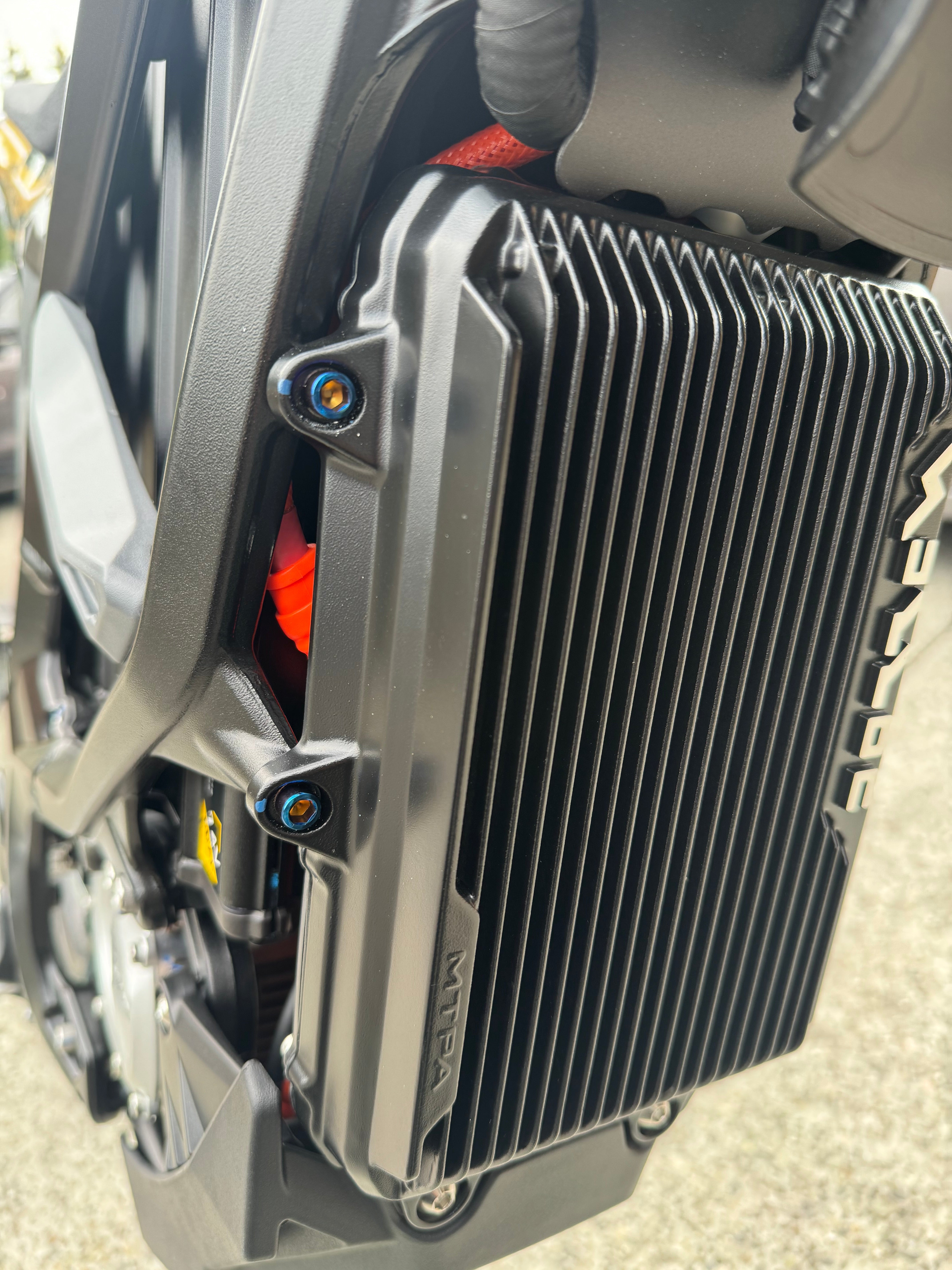 Ultra bee titanium controller bolts – AR DESIGNS